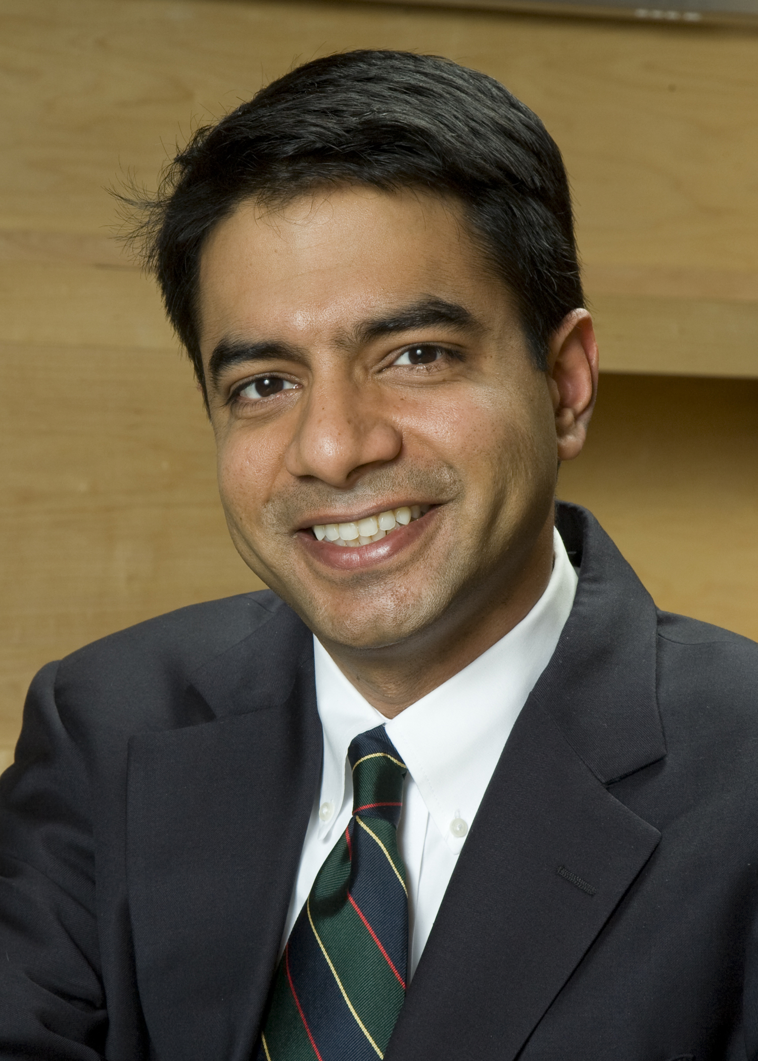 Amitabh Chandra Speaking Engagements, Schedule, & Fee | WSB
