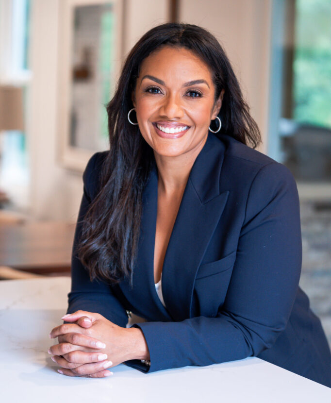 Talia Fox Speaking Engagements, Schedule, & Fee | WSB