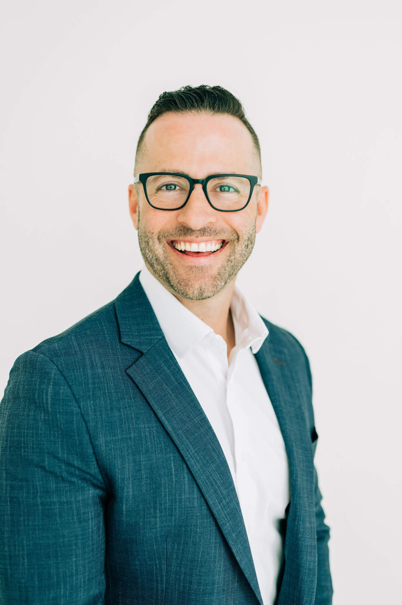 Jake Thompson Speaking Engagements, Schedule, & Fee | WSB